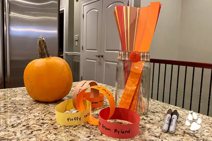 7 Gratitude Crafts and Activities for Thanksgiving! - Great Wolf Lodge ...
